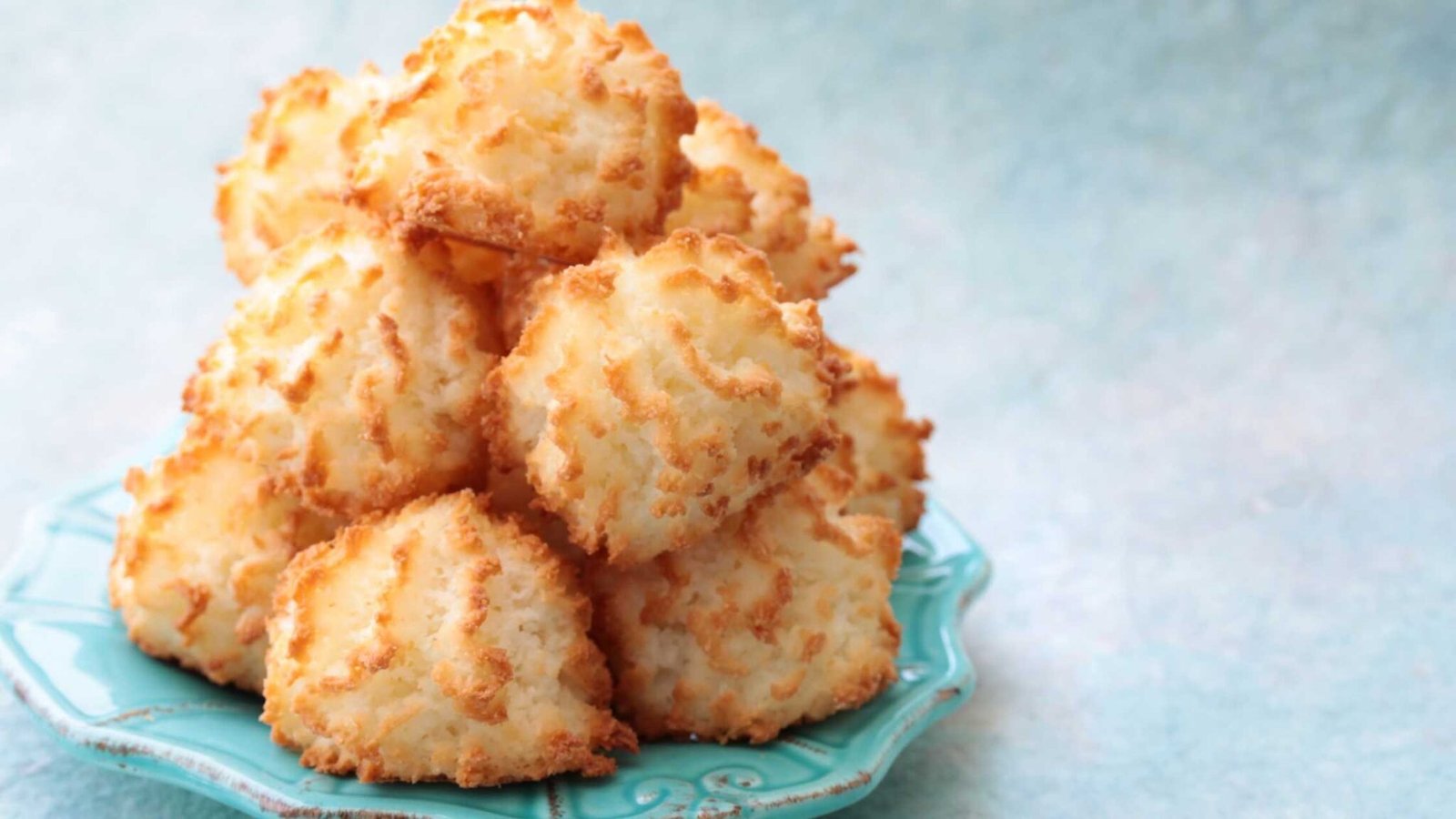 3 Ingredient Vegan Coconut Macaroons Recipe (Eggless, Dairy Free, No ...
